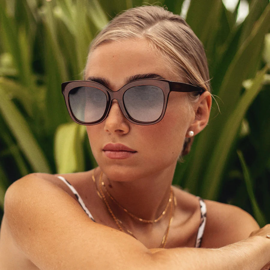 Sunnies – Island Lily Boutique